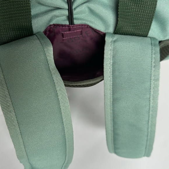 Doterra | Bags | Doterra 220 Convention Pursue Backpack From Recycled ...